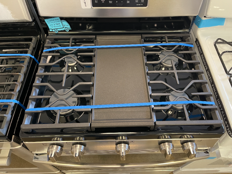 GE Stainless Gas Stove - 2750 – Shorties Appliances And More, LLC